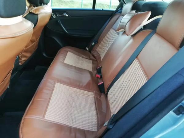 Blue Mercedes-Benz c-220 2007 in Saldus, with an engine capacity of 2.20 L and mileage of 325 thousand km for 2500 €, photo 10 on AUTOMOTO.COM.LV