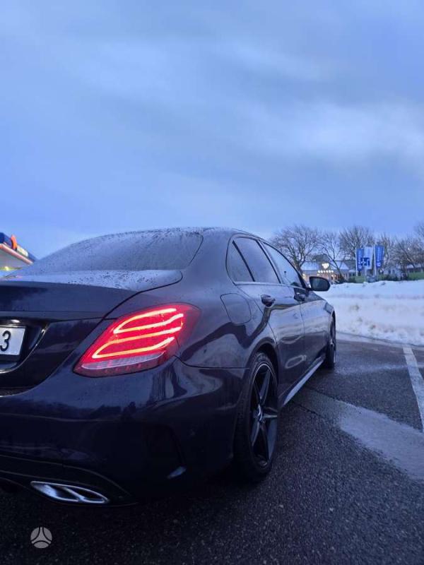 Blue Mercedes-Benz c-220 2014 in Plunge, with an engine capacity of 2.14 L and mileage of 212 thousand km for 14500 €, photo 4 on AUTOMOTO.COM.LV