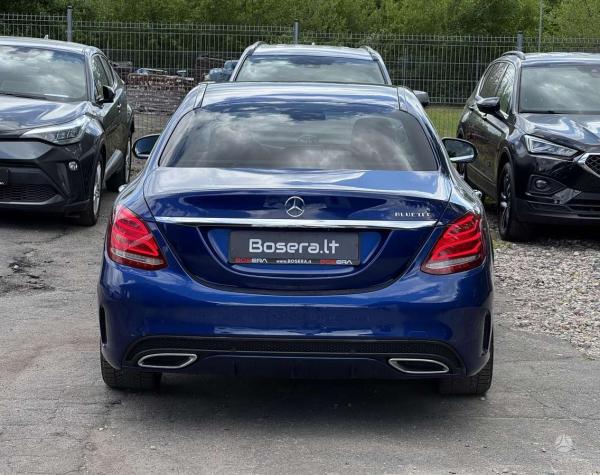 Blue Mercedes-Benz c-220 2014 in Vilnius, with an engine capacity of 2.20 L and mileage of 307 thousand km for 12990 €, photo 6 on AUTOMOTO.COM.LV