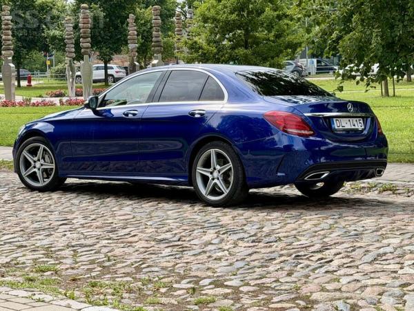 Blue Mercedes-Benz c-220 2014 in Jelgava, with an engine capacity of 2.20 L and mileage of 210 thousand km for 14990 €, photo 4 on AUTOMOTO.COM.LV