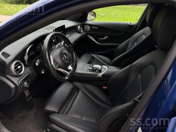 Blue Mercedes-Benz c-220 2014 in Jelgava, with an engine capacity of 2.20 L and mileage of 210 thousand km for 14990 €, photo 9 on AUTOMOTO.COM.LV