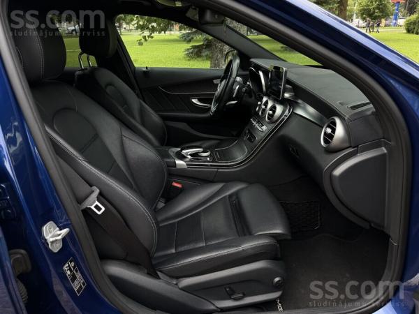 Blue Mercedes-Benz c-220 2014 in Jelgava, with an engine capacity of 2.20 L and mileage of 210 thousand km for 14990 €, photo 10 on AUTOMOTO.COM.LV