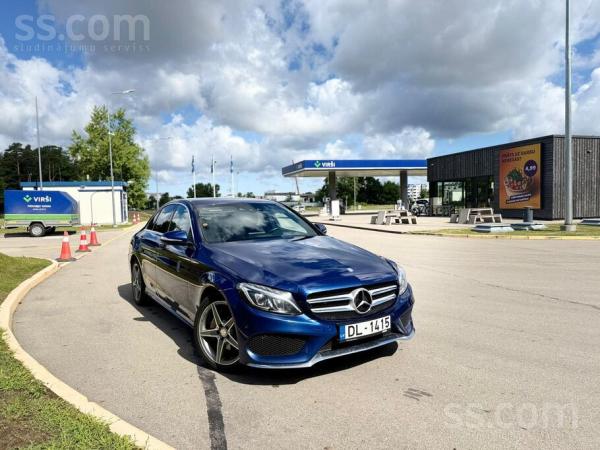 Синий Мерседес Ц 220 2015 в Рига, объемом двигателя 2.20 л и пробегом 215 тыс. км за 12500 €, фото 3 на AUTOMOTO.COM.LV