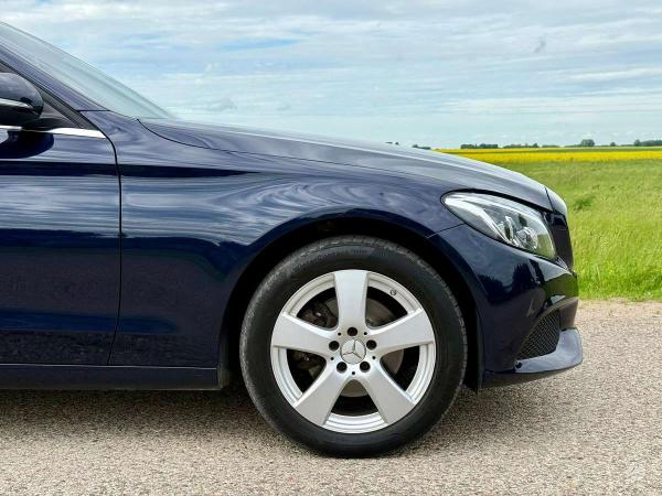 Zils Mercedes-Benz c-220 2015 Vilkaviškis, ar dzinēja tilpumu 2.14 L un nobraukumu 268 tūkst. km par 10900 €, foto 7 vietnē AUTOMOTO.COM.LV