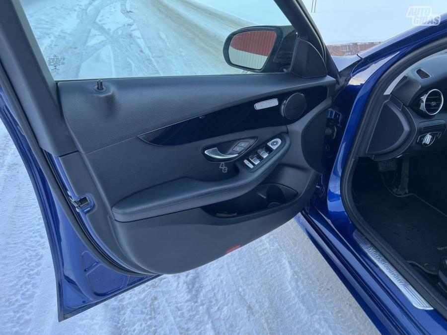 Blue Mercedes-Benz c-220 2016 in Vilkaviskis, with an engine capacity of 2.10 L and mileage of 261 thousand km for 16000 €, photo 17 on AUTOMOTO.COM.LV