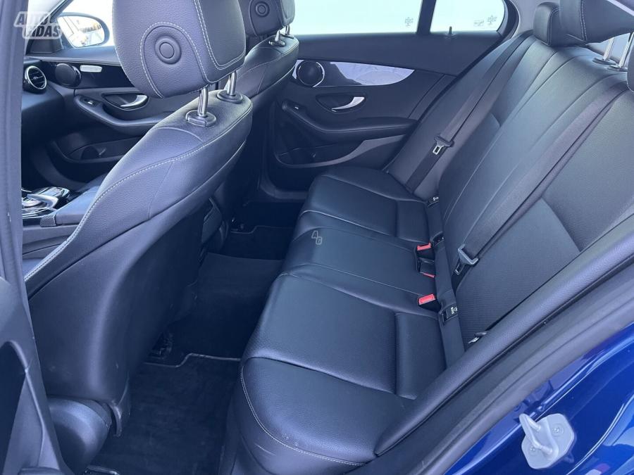 Blue Mercedes-Benz c-220 2016 in Vilkaviskis, with an engine capacity of 2.10 L and mileage of 261 thousand km for 16000 €, photo 18 on AUTOMOTO.COM.LV