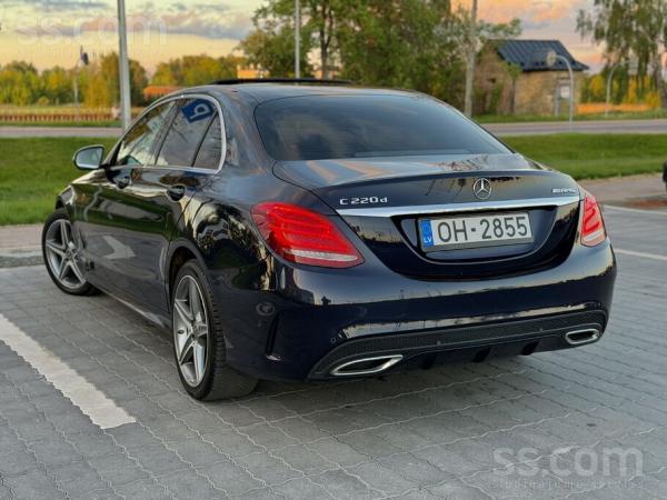 Zils Mercedes-Benz c-220 2018 Jelgava, ar dzinēja tilpumu 2.20 L un nobraukumu 189 tūkst. km par 18900 €, foto 4 vietnē AUTOMOTO.COM.LV