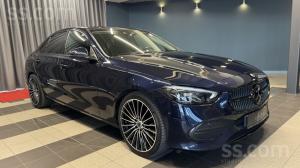 Blue Mercedes-Benz c-220 2021 in Riga, with an engine capacity of 2.00 L and mileage of 141 thousand km for 26990 €, photo 4 on AUTOMOTO.COM.LV