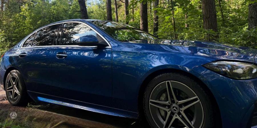 Zils Mercedes-Benz c-220 2021 Kauņa, ar dzinēja tilpumu 1.99 L un nobraukumu 128 tūkst. km par 35000 €, foto 5 vietnē AUTOMOTO.COM.LV
