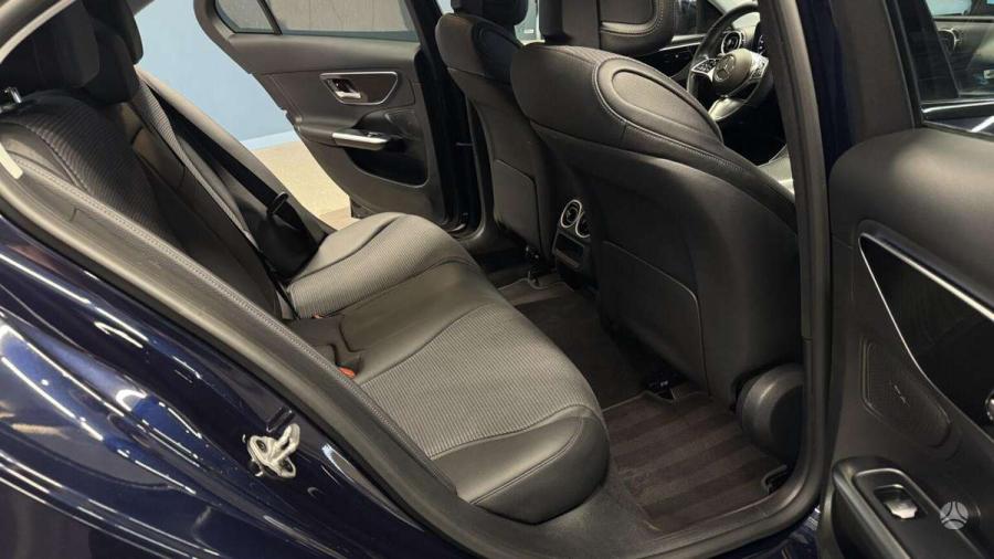 Blue Mercedes-Benz c-220 2021 in Riga, with an engine capacity of 2.00 L and mileage of 141 thousand km for 25990 €, photo 12 on AUTOMOTO.COM.LV