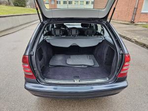 Zils Mercedes-Benz c-220 2004 Jēkabpils, ar dzinēja tilpumu 2.20 L un nobraukumu 302 tūkst. km par 1890 €, foto 16 vietnē AUTOMOTO.COM.LV