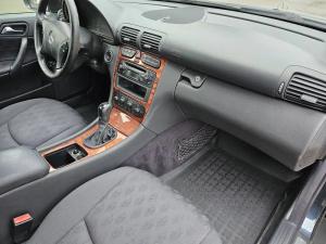 Zils Mercedes-Benz c-220 2004 Jēkabpils, ar dzinēja tilpumu 2.20 L un nobraukumu 302 tūkst. km par 1890 €, foto 20 vietnē AUTOMOTO.COM.LV