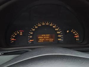 Zils Mercedes-Benz c-220 2004 Jēkabpils, ar dzinēja tilpumu 2.20 L un nobraukumu 302 tūkst. km par 1890 €, foto 24 vietnē AUTOMOTO.COM.LV