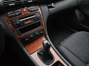 Zils Mercedes-Benz c-220 2004 Jēkabpils, ar dzinēja tilpumu 2.20 L un nobraukumu 302 tūkst. km par 1890 €, foto 25 vietnē AUTOMOTO.COM.LV