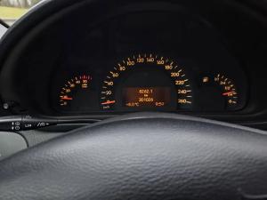 Zils Mercedes-Benz c-220 2004 Jēkabpils, ar dzinēja tilpumu 2.20 L un nobraukumu 302 tūkst. km par 1890 €, foto 26 vietnē AUTOMOTO.COM.LV
