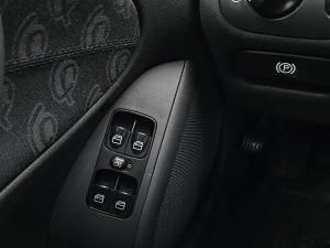 Zils Mercedes-Benz c-220 2004 Jēkabpils, ar dzinēja tilpumu 2.20 L un nobraukumu 302 tūkst. km par 1890 €, foto 27 vietnē AUTOMOTO.COM.LV
