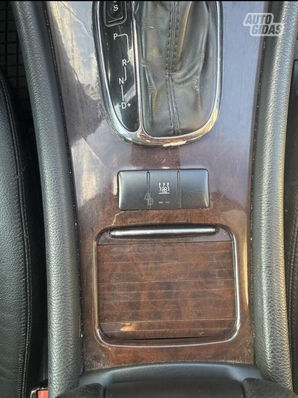 Blue Mercedes-Benz c-220 2004 in Moletai, with an engine capacity of 2.20 L and mileage of 294 thousand km for 2900 €, photo 9 on AUTOMOTO.COM.LV