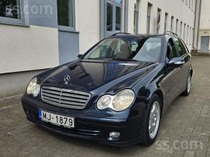Blue Mercedes-Benz c-220 2005 in Jelgava, with an engine capacity of 2.20 L and mileage of 289 thousand km for 2350 €, photo 4 on AUTOMOTO.COM.LV