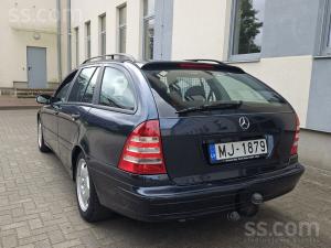 Blue Mercedes-Benz c-220 2005 in Jelgava, with an engine capacity of 2.20 L and mileage of 289 thousand km for 2350 €, photo 7 on AUTOMOTO.COM.LV