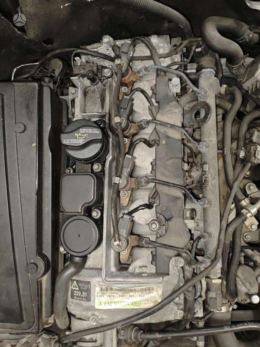 Zils Mercedes-Benz c-220 2006 Kauņa, ar dzinēja tilpumu 2.15 L un nobraukumu 380 tūkst. km par 600 €, foto 4 vietnē AUTOMOTO.COM.LV