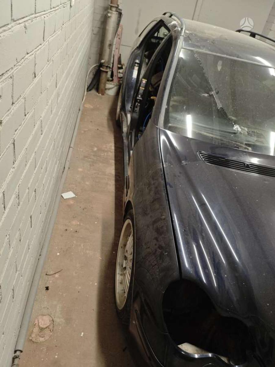 Zils Mercedes-Benz c-220 2006 Kauņa, ar dzinēja tilpumu 2.15 L un nobraukumu 380 tūkst. km par 600 €, foto 8 vietnē AUTOMOTO.COM.LV