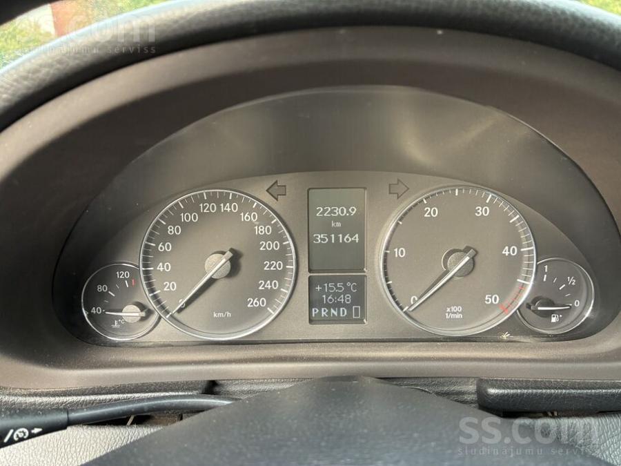 Zils Mercedes-Benz c-220 2006 Valmiera, ar dzinēja tilpumu 2.20 L un nobraukumu 351 tūkst. km par 950 €, foto 6 vietnē AUTOMOTO.COM.LV