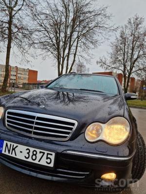Zils Mercedes-Benz c-220 2007 Liepāja, ar dzinēja tilpumu 2.20 L un nobraukumu 372 tūkst. km par 2650 €, foto 5 vietnē AUTOMOTO.COM.LV
