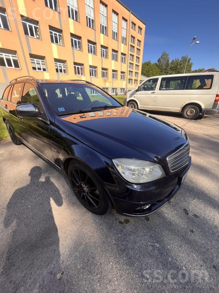 Zils Mercedes-Benz c-220 2008 Bauska, ar dzinēja tilpumu 2.20 L un nobraukumu 390 tūkst. km par 4995 €, foto 3 vietnē AUTOMOTO.COM.LV
