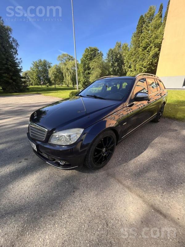 Blue Mercedes-Benz c-220 2008 in Bauska, with an engine capacity of 2.20 L and mileage of 390 thousand km for 4995 €, photo 5 on AUTOMOTO.COM.LV