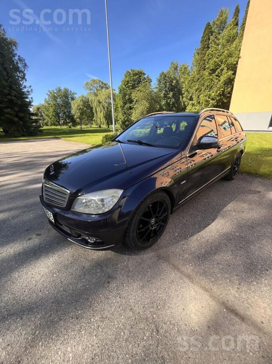 Blue Mercedes-Benz c-220 2008 in Bauska, with an engine capacity of 2.20 L and mileage of 390 thousand km for 4995 €, photo 5 on AUTOMOTO.COM.LV