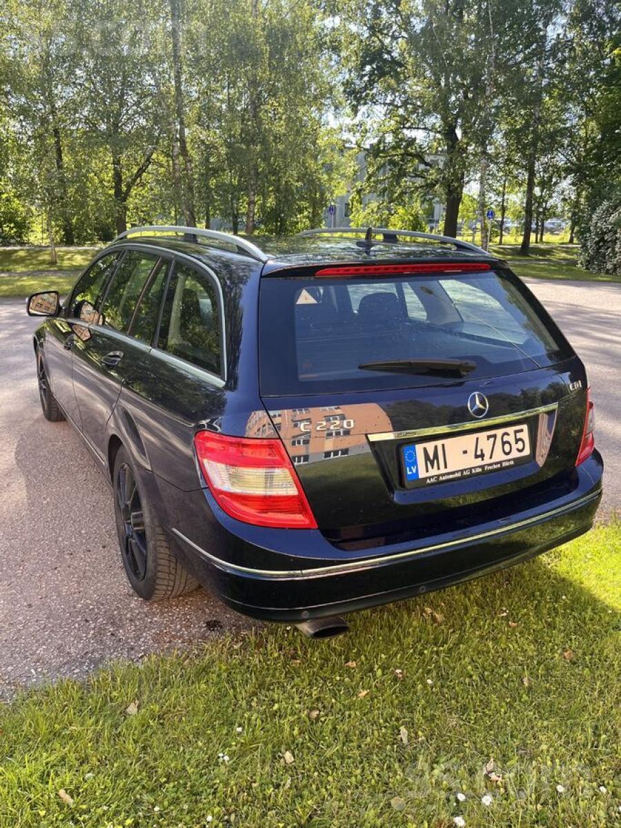 Blue Mercedes-Benz c-220 2008 in Bauska, with an engine capacity of 2.20 L and mileage of 390 thousand km for 4995 €, photo 6 on AUTOMOTO.COM.LV