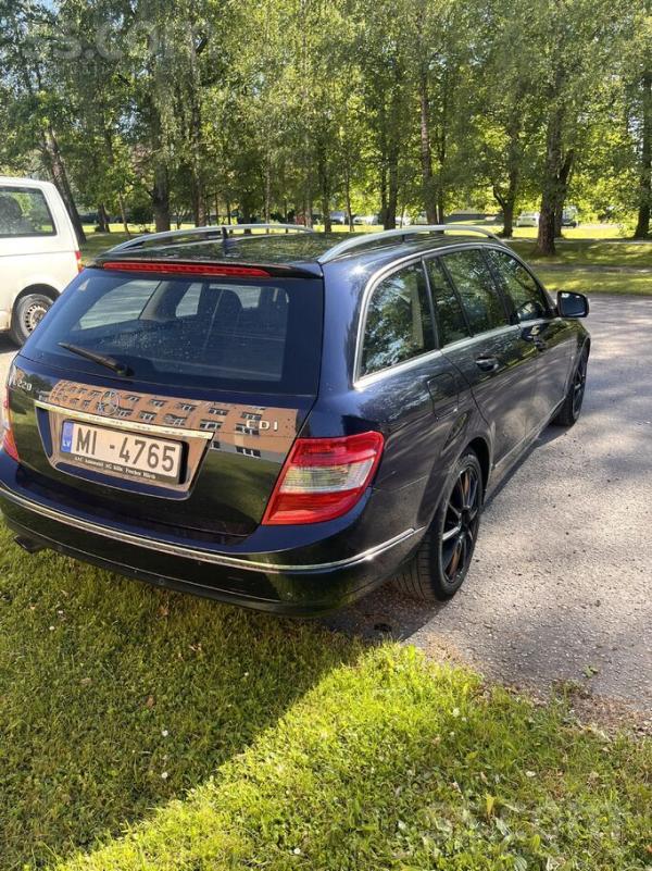 Blue Mercedes-Benz c-220 2008 in Bauska, with an engine capacity of 2.20 L and mileage of 390 thousand km for 4995 €, photo 7 on AUTOMOTO.COM.LV