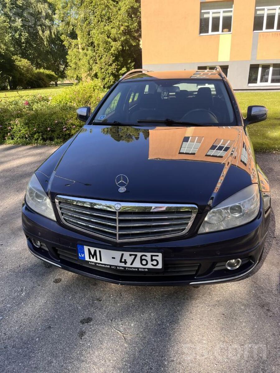 Blue Mercedes-Benz c-220 2008 in Bauska, with an engine capacity of 2.20 L and mileage of 390 thousand km for 4995 €, photo 9 on AUTOMOTO.COM.LV