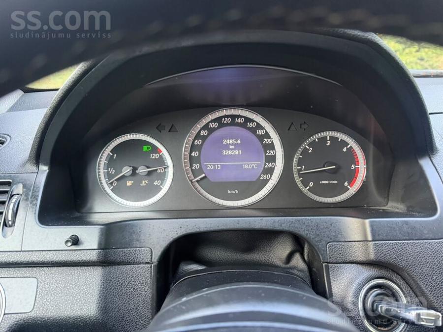 Blue Mercedes-Benz c-220 2009 in Riga, with an engine capacity of 2.20 L and mileage of 328 thousand km for 4450 €, photo 9 on AUTOMOTO.COM.LV