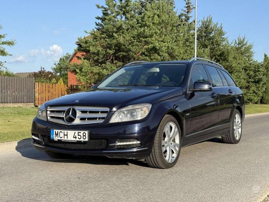 Zils Mercedes-Benz c-220 2010 Panevēža, ar dzinēja tilpumu 2.14 L un nobraukumu 410 tūkst. km par 4100 €, foto 11 vietnē AUTOMOTO.COM.LV