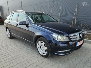 Blue Mercedes-Benz c-220 2011 in Vilnius, with an engine capacity of 2.10 L and mileage of 407 thousand km for 5450 €, photo 2 on AUTOMOTO.COM.LV