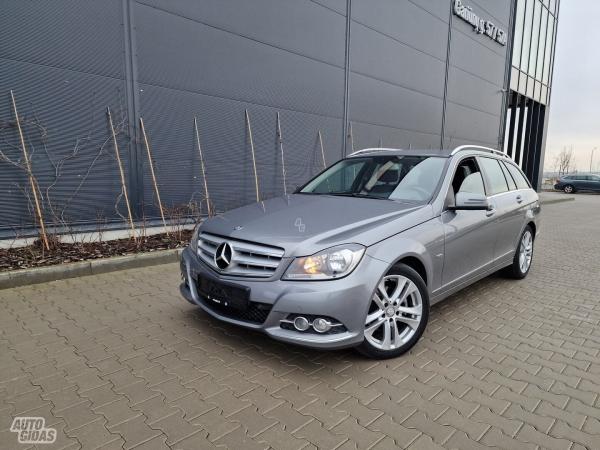 Blue Mercedes-Benz c-220 2012 in Vilnius, with an engine capacity of 2.20 L and mileage of 227 thousand km for 6599 €, photo 2 on AUTOMOTO.COM.LV