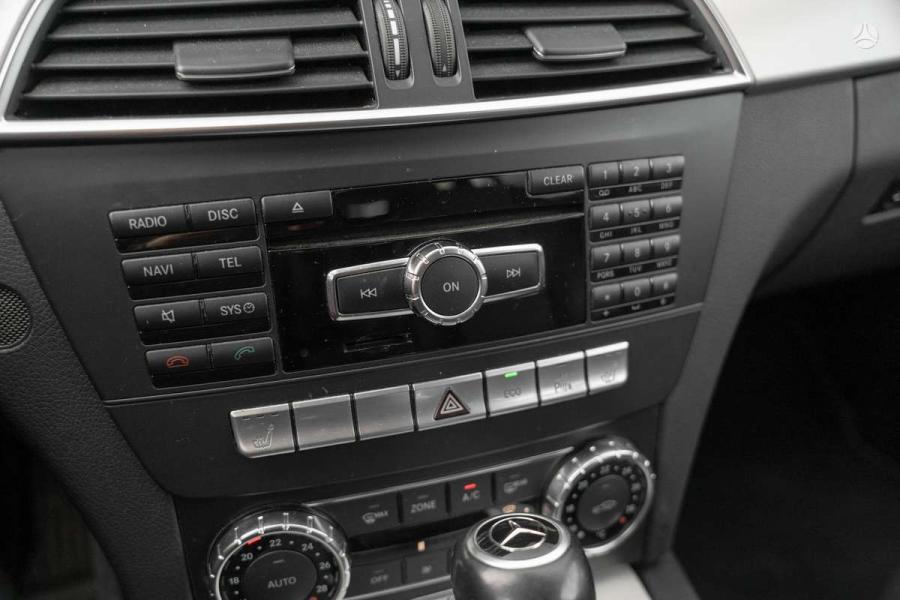 Blue Mercedes-Benz c-220 2012 in Vilnius, with an engine capacity of 2.14 L and mileage of 302 thousand km for 5699 €, photo 21 on AUTOMOTO.COM.LV