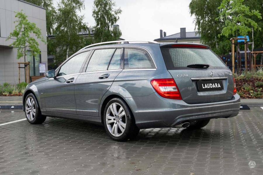 Zils Mercedes-Benz c-220 2012 Viļņa, ar dzinēja tilpumu 2.14 L un nobraukumu 302 tūkst. km par 5450 €, foto 5 vietnē AUTOMOTO.COM.LV
