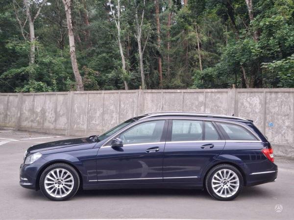 Blue Mercedes-Benz c-220 2014 in Vilnius, with an engine capacity of 2.14 L and mileage of 300 thousand km for 5900 €, photo 5 on AUTOMOTO.COM.LV