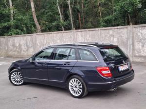 Blue Mercedes-Benz c-220 2014 in Vilnius, with an engine capacity of 2.14 L and mileage of 300 thousand km for 5900 €, photo 7 on AUTOMOTO.COM.LV