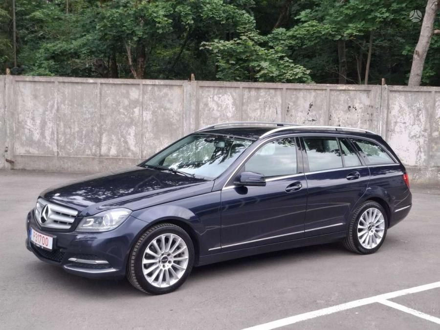 Blue Mercedes-Benz c-220 2014 in Vilnius, with an engine capacity of 2.14 L and mileage of 300 thousand km for 5900 €, photo 11 on AUTOMOTO.COM.LV