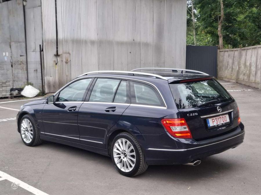 Blue Mercedes-Benz c-220 2014 in Vilnius, with an engine capacity of 2.14 L and mileage of 300 thousand km for 5900 €, photo 12 on AUTOMOTO.COM.LV