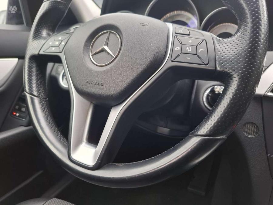 Blue Mercedes-Benz c-220 2014 in Vilnius, with an engine capacity of 2.14 L and mileage of 300 thousand km for 5900 €, photo 22 on AUTOMOTO.COM.LV