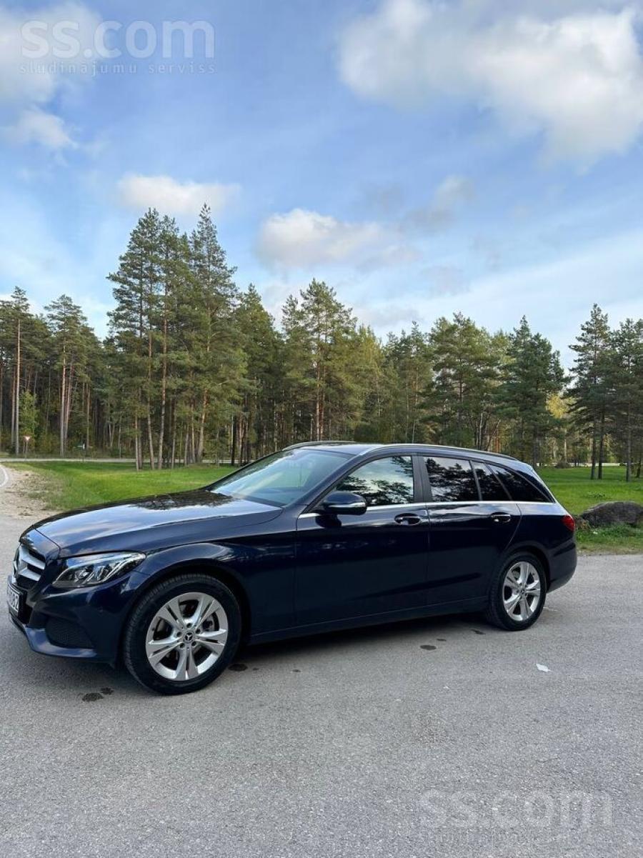 Zils Mercedes-Benz c-220 2014 Jēkabpils, ar dzinēja tilpumu 2.20 L un nobraukumu 357 tūkst. km par 10500 €, foto 9 vietnē AUTOMOTO.COM.LV