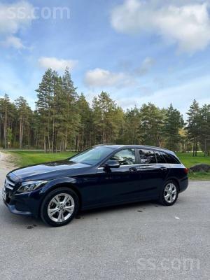 Blue Mercedes-Benz c-220 2014 in Jekabpils, with an engine capacity of 2.20 L and mileage of 356 thousand km for 9900 €, photo 8 on AUTOMOTO.COM.LV