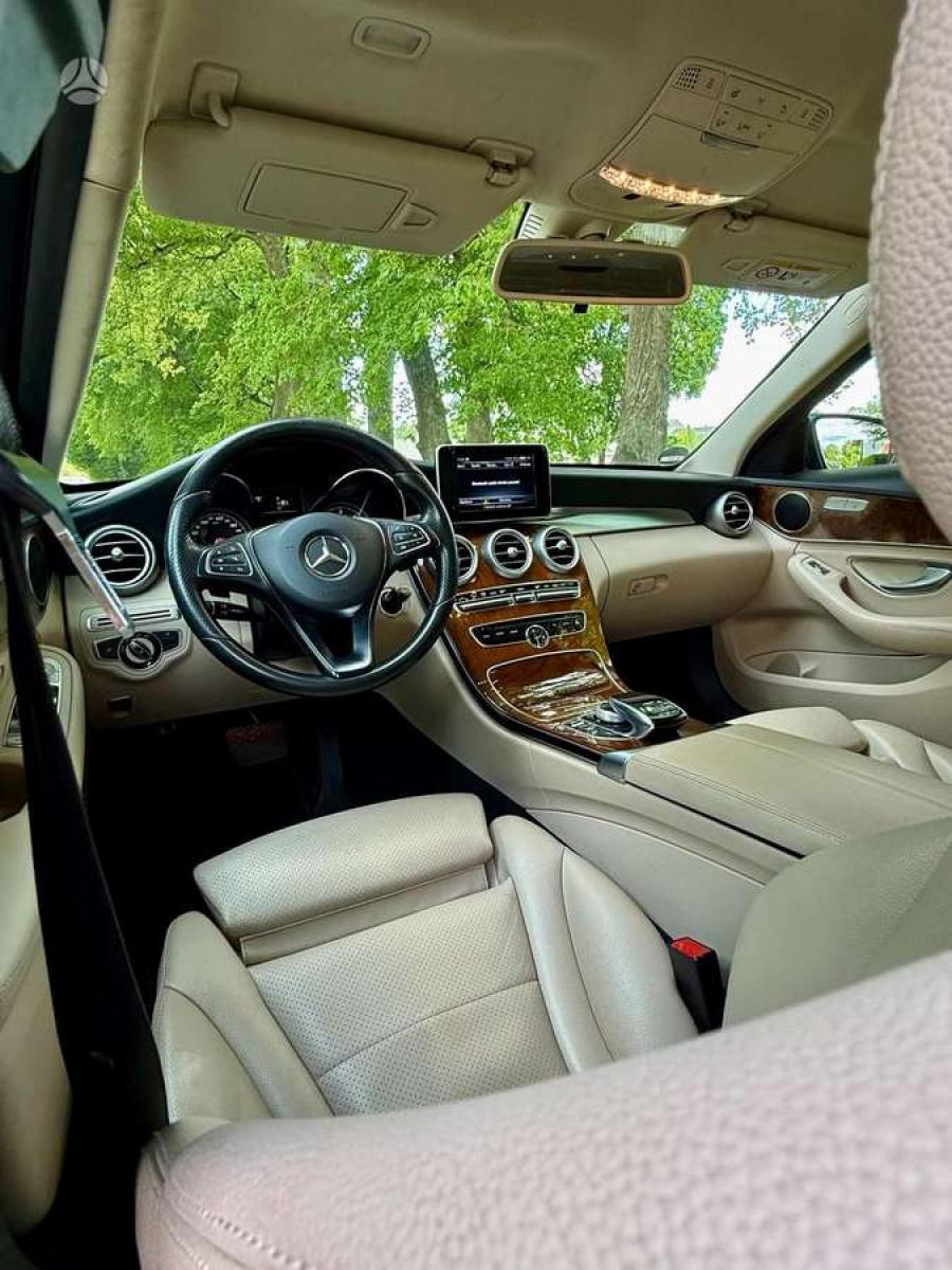 Blue Mercedes-Benz c-220 2015 in Vilnius, with an engine capacity of 2.14 L and mileage of 330 thousand km for 10950 €, photo 12 on AUTOMOTO.COM.LV