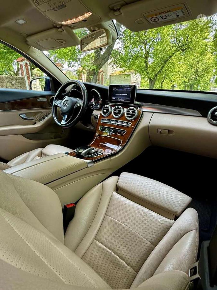 Blue Mercedes-Benz c-220 2015 in Vilnius, with an engine capacity of 2.14 L and mileage of 330 thousand km for 10950 €, photo 13 on AUTOMOTO.COM.LV