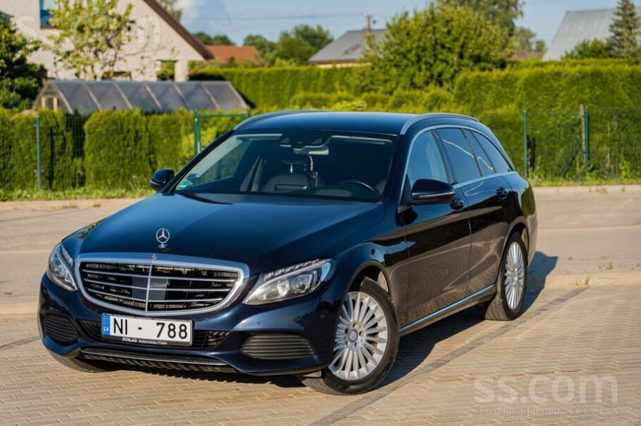 Zils Mercedes-Benz c-220 2016 Rīga, ar dzinēja tilpumu 2.20 L un nobraukumu 353 tūkst. km par 13499 €, foto 3 vietnē AUTOMOTO.COM.LV
