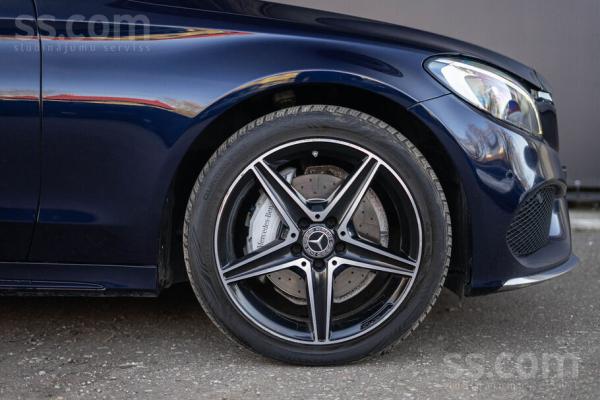 Blue Mercedes-Benz c-220 2018 in Riga, with an engine capacity of 2.20 L and mileage of 288 thousand km for 14990 €, photo 7 on AUTOMOTO.COM.LV